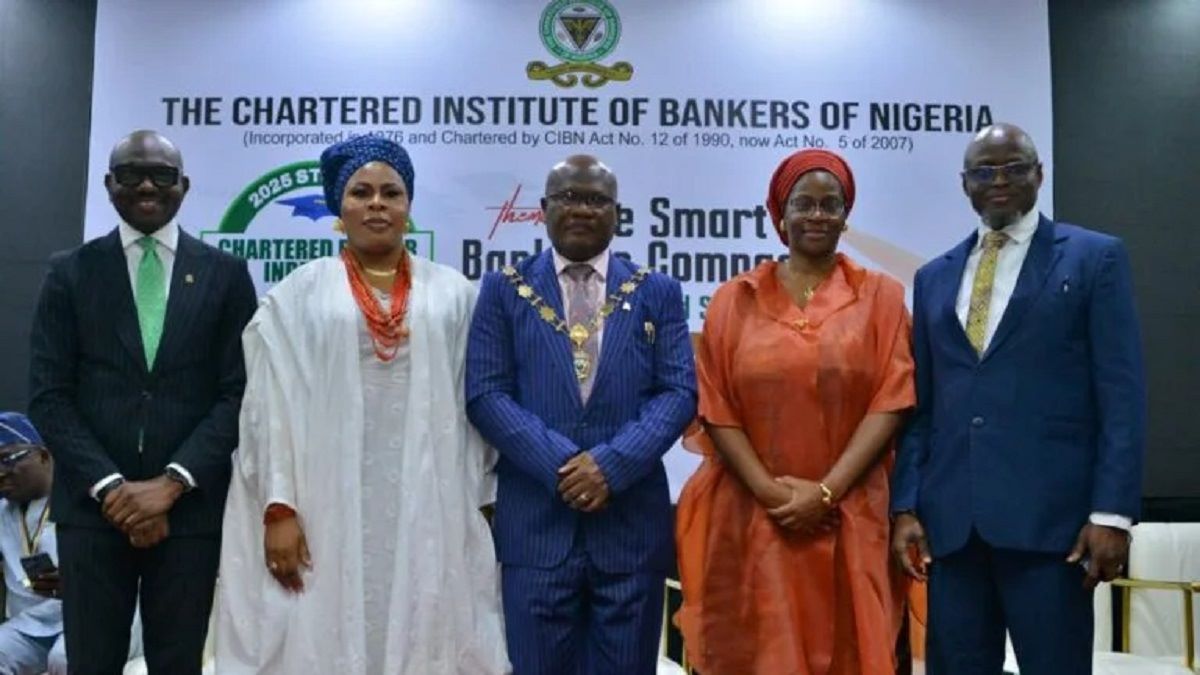 CIBN Inducts 923 Chartered Bankers, 319 Microfinance Professionals